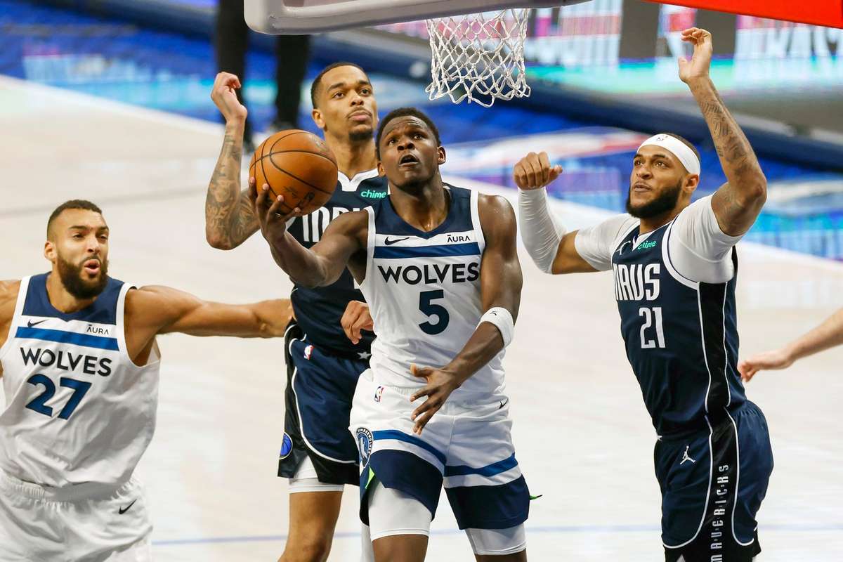 NBA: Minnesota evitou adeus prematuro com vitória em Dallas (100-105) | Flashscore.pt