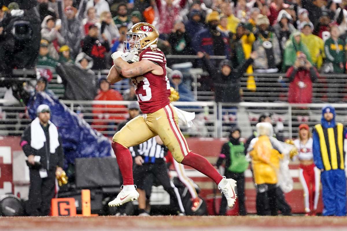 Running back McCaffrey plus four quarterbacks named finalists for NFL's ...