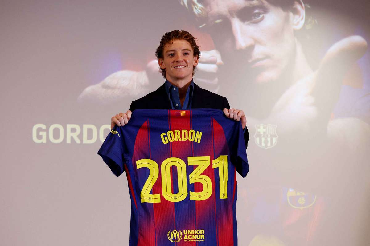 Anthony Gordon officially joins Barcelona from Newcastle in big-money ...
