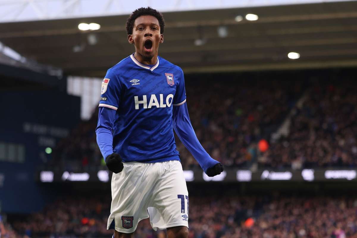 Ipswich boost Premier League bid after edging past Oxford in ...