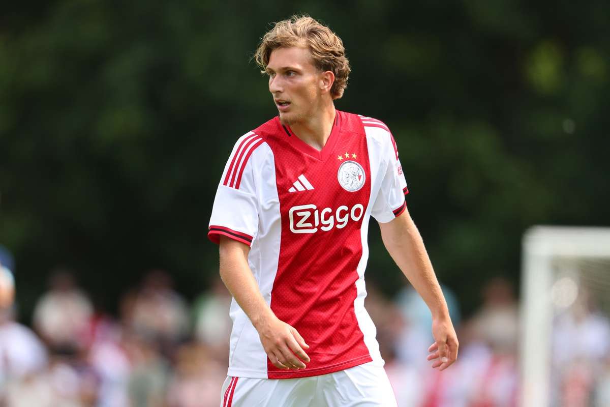 Mika Godts (Ajax) apontado ao Sporting | Flashscore.pt