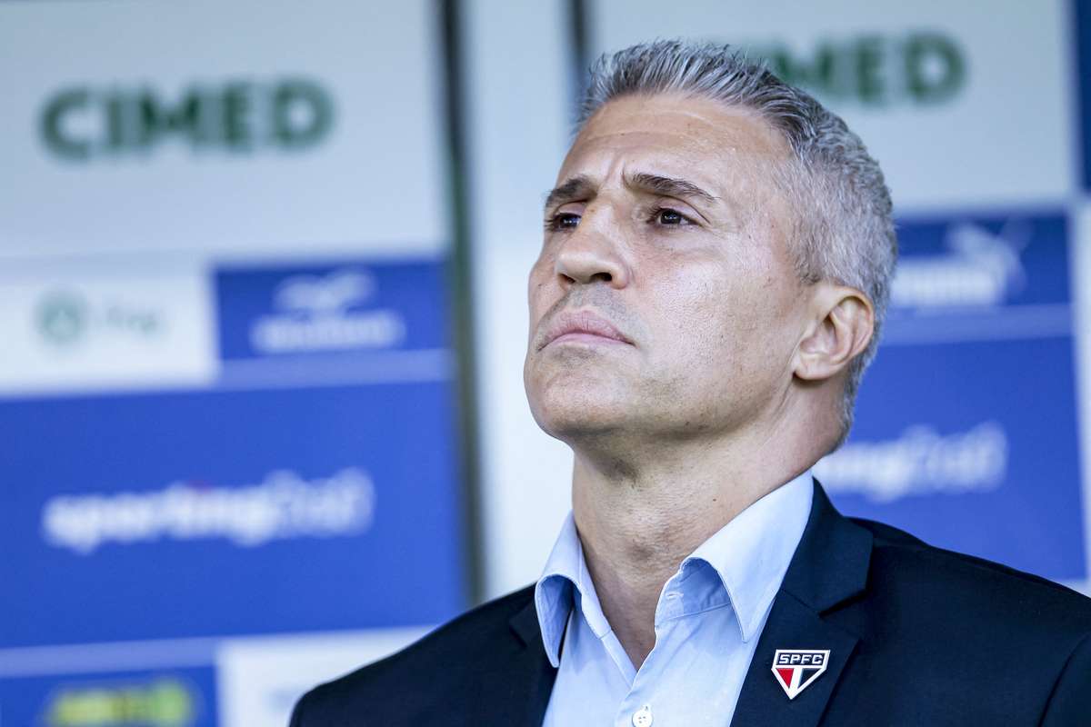 São Paulo: Crespo expõe crise e projeta Brasileirão difícil ...