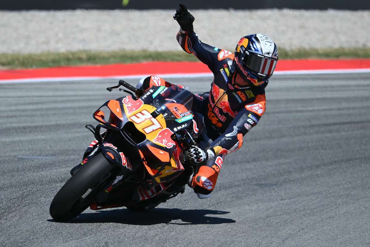 Pedro Acosta ends 588-day wait for pole at Catalan Grand Prix as both ...