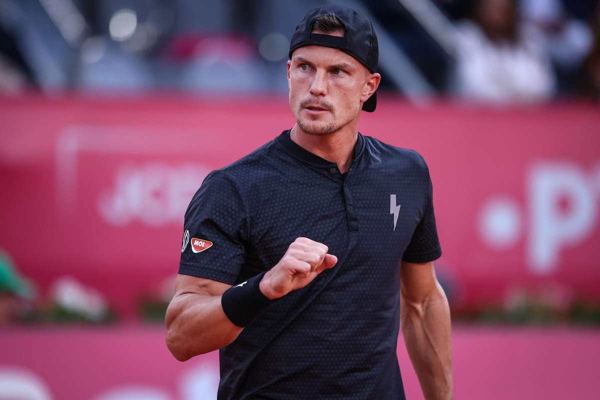 Tennis Tracker: S-a stabilit finala de la București / Swiatek ... Tennis Tracker: S-a stabilit finala de la București / Swiatek ...