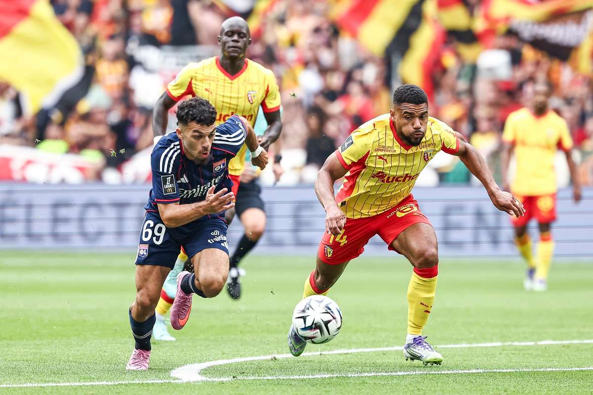 Lyon get their Ligue 1 campaign off to a winning start with narrow ...