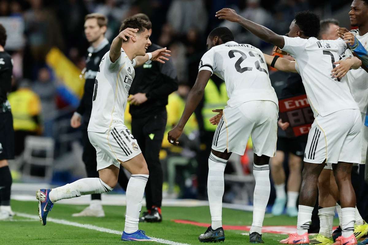 Guler scores from own half as Real Madrid stick four past Elche in La ...