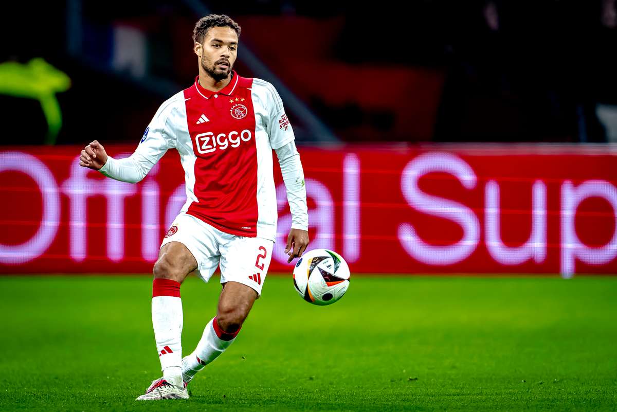 Roma announce the €5 million signing of Dutch defender Devyne Rensch ...