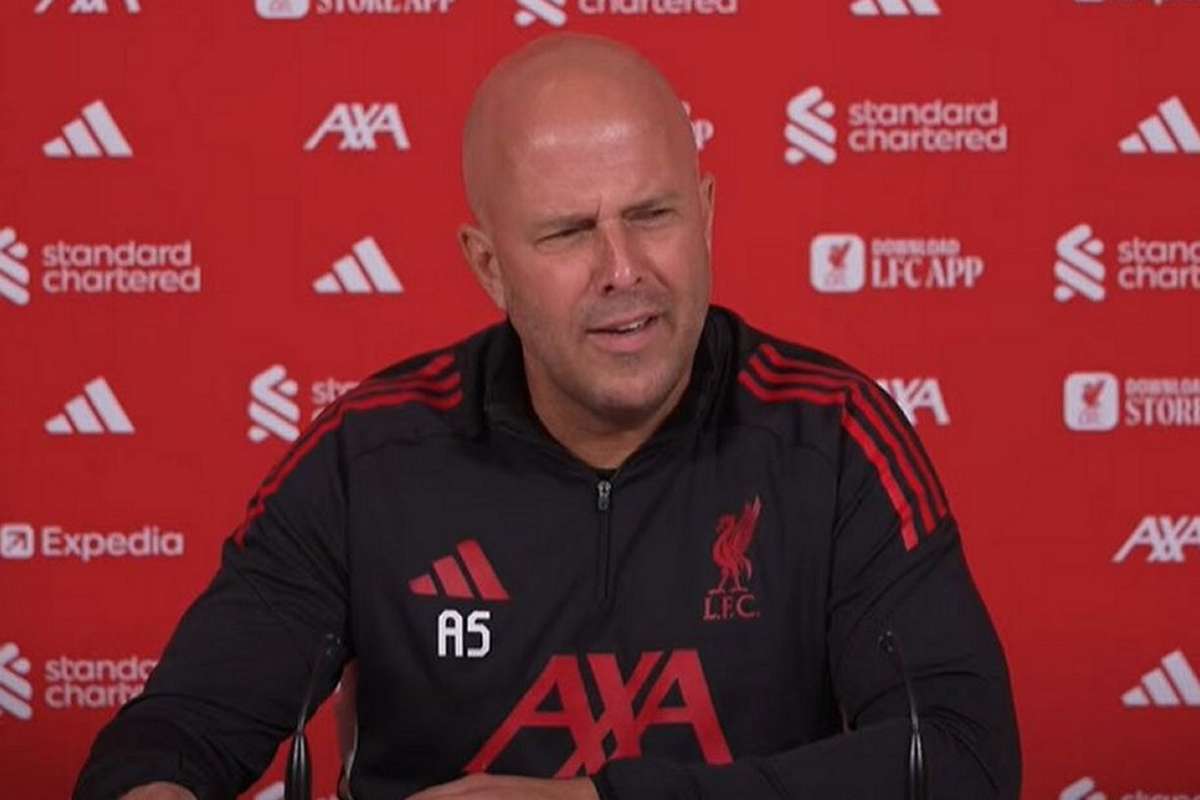 Liverpool boss Slot leaves Chiesa out of Champions League squad ...