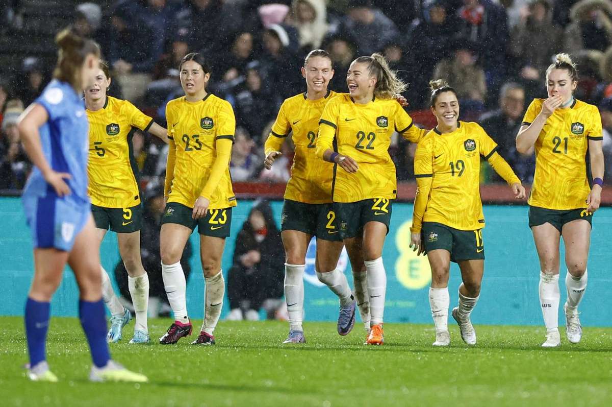 Australia end England's unbeaten run with 2-0 friendly win | Flashscore.com