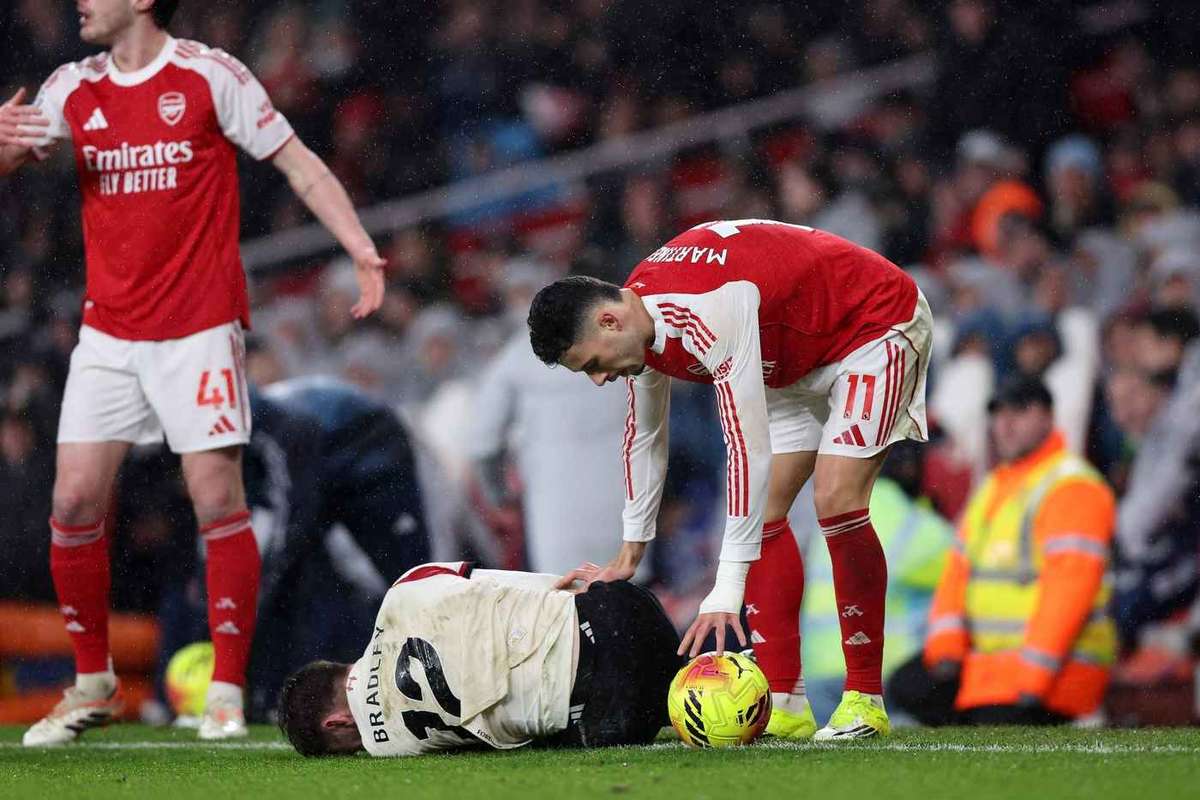 Liverpool defender Conor Bradley to undergo knee surgery, likely to ...