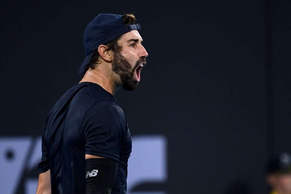 Thompson werkt drie matchpoints weg en verslaat Nadal in fantastische ...