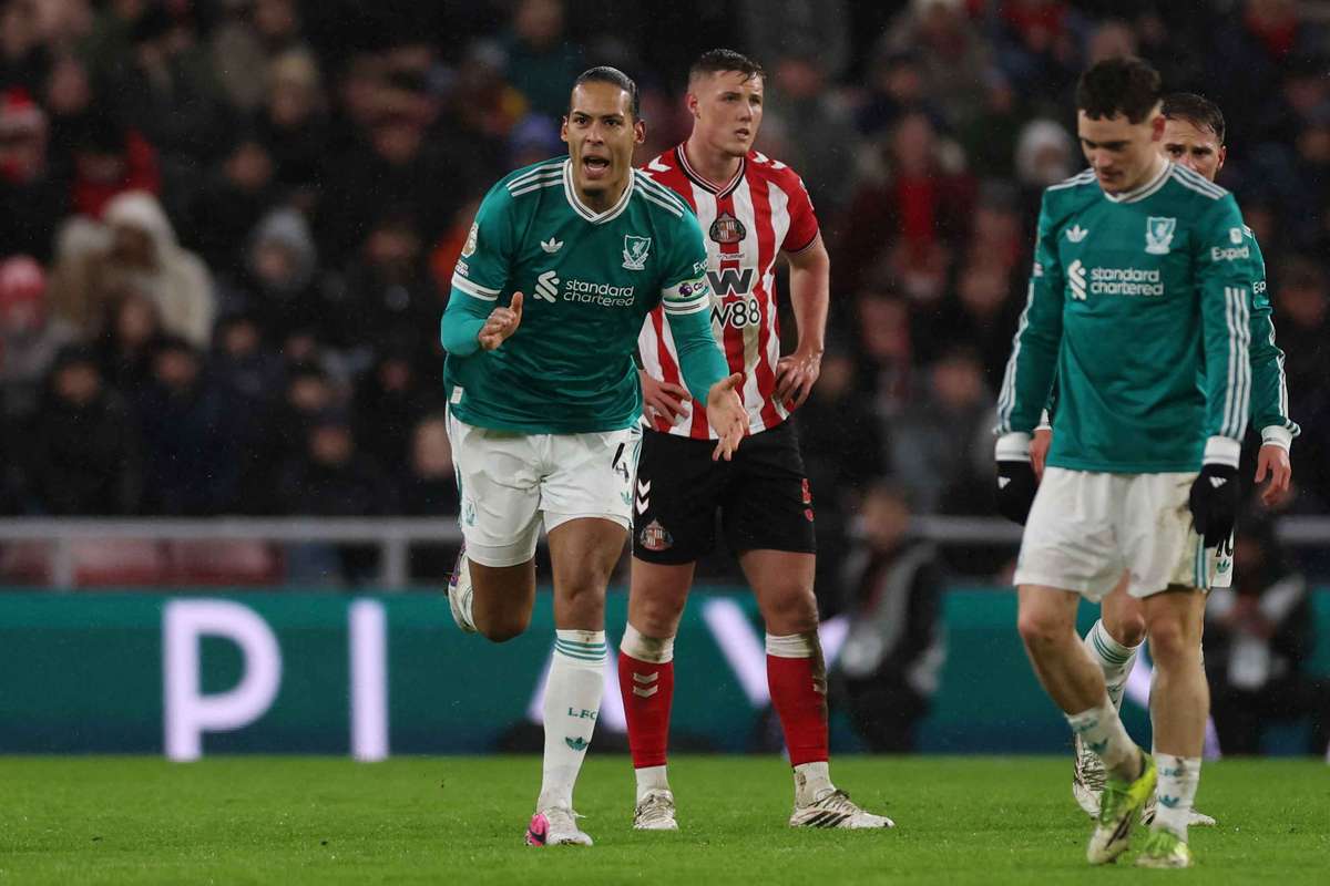 Liverpool end Sunderland's unbeaten home record as Virgil van Dijk ...