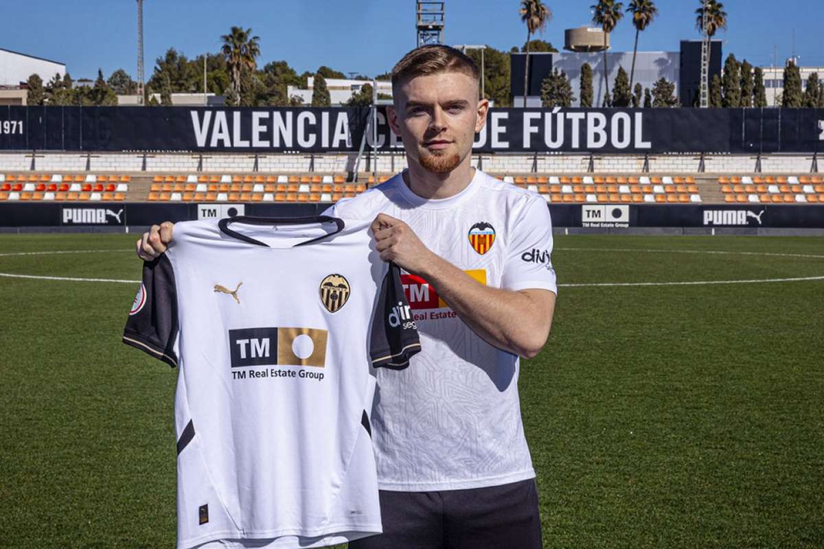 DONE DEAL: Valencia explain signing IFK fullback Salihovic ...