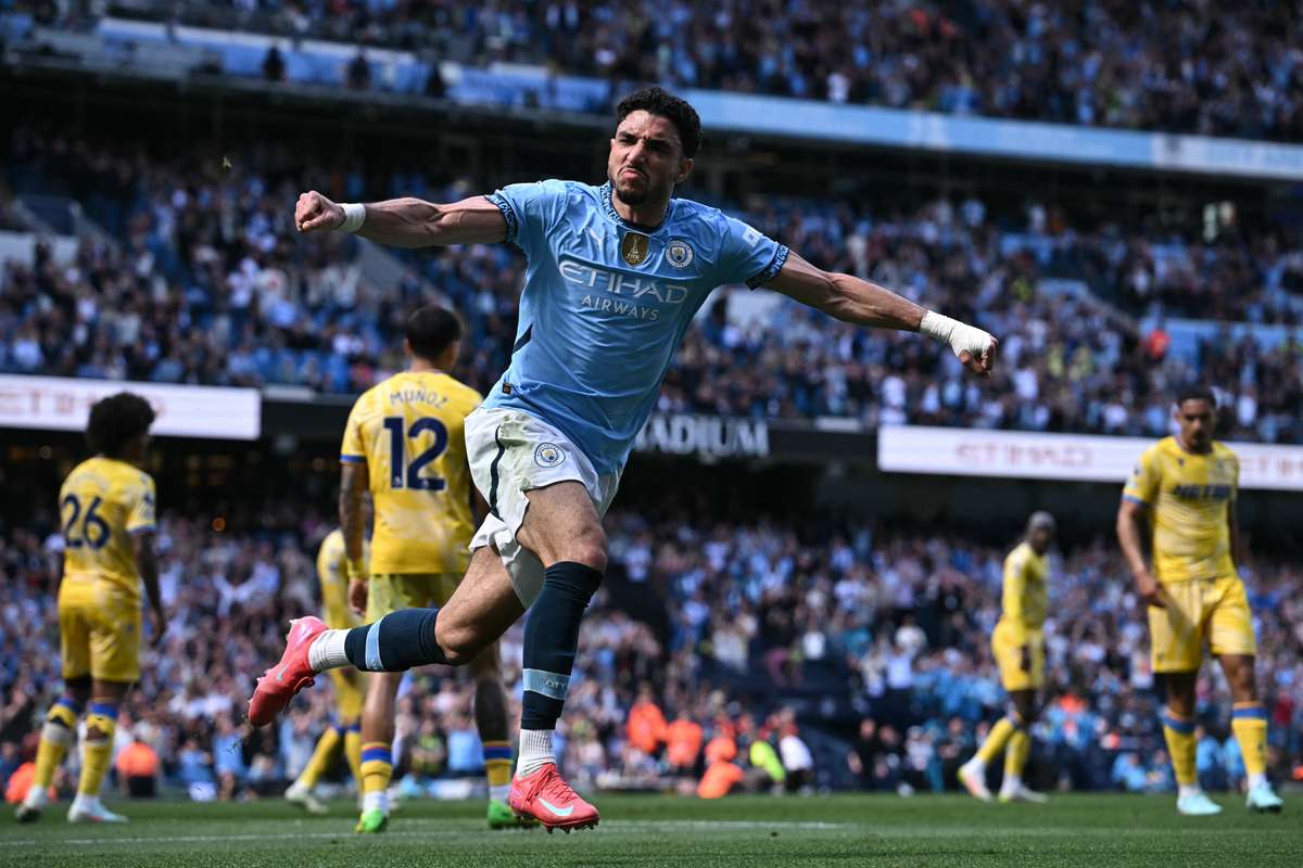 Premier League: Manchester City recupera desvantagem de dois golos e vence Crystal Palace (5-2 ...