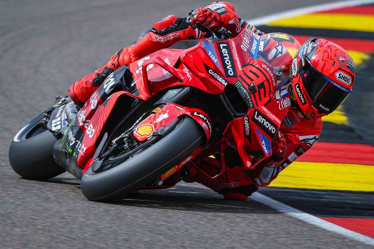 MotoGP, Marc Márquez imperiale sotto il diluvio: pole dello spagnolo al ...