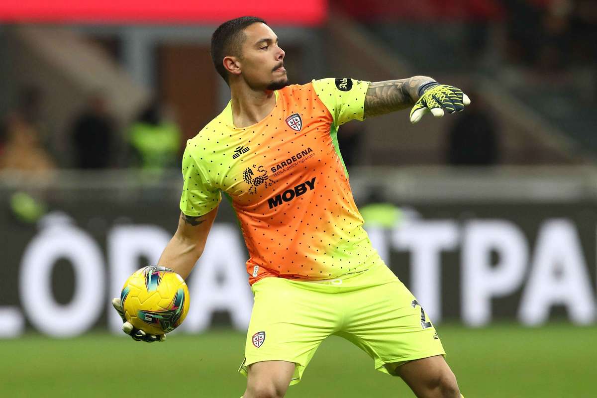 Caprile si presenta: "A Napoli un po' ho sofferto, contento di tornare ...