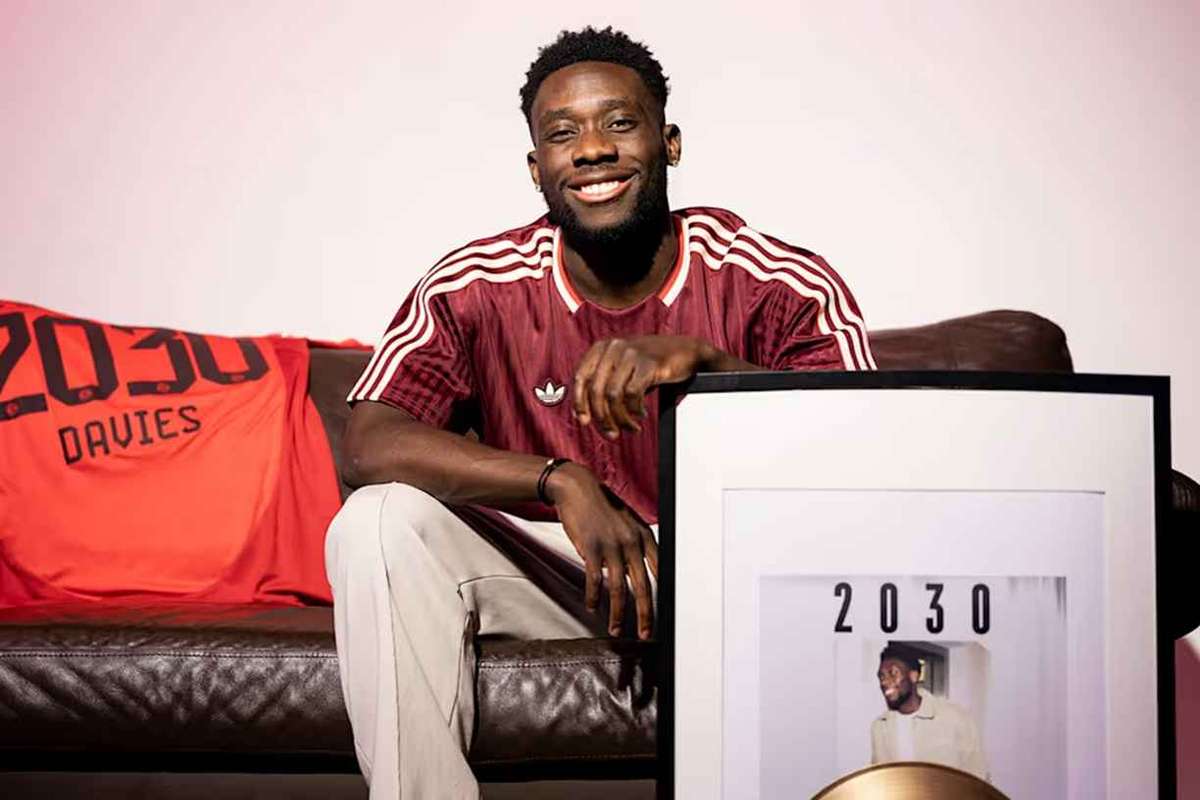 Davies ukončil spekulace, že půjde zdarma do Realu. Bayern s ním ...