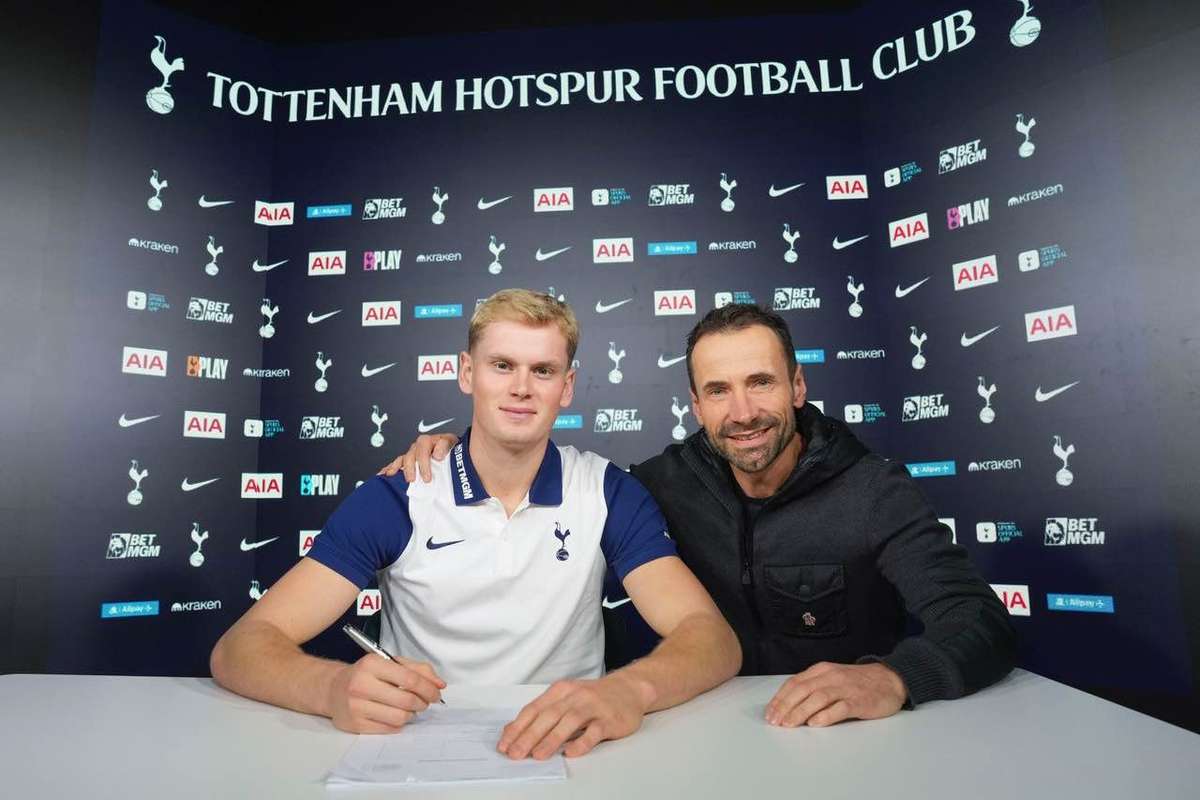 Kinsky agent reveals how Tottenham convinced keeper to sign ...