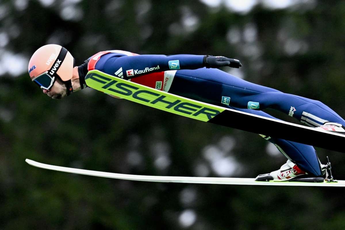 Weltcup-Auftakt: Skispringer mit elfköpfigem Team – Auftakt in ...