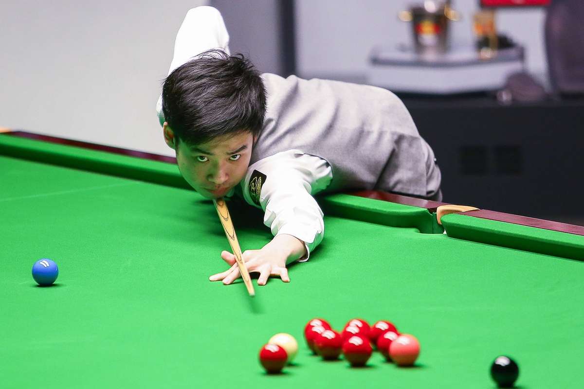 'Swaggering' snooker sensation Si grew up among tables at dad's club ...