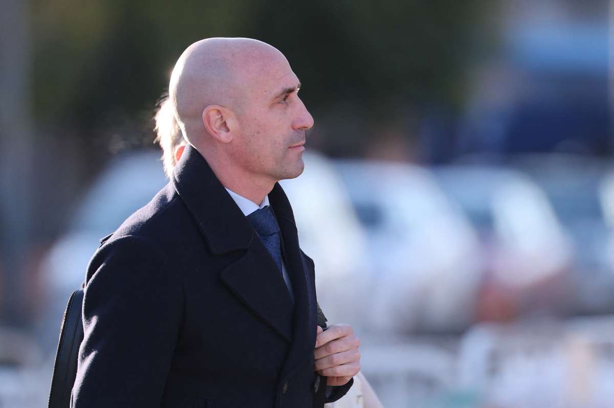 Rubiales habla de su salida de la Federación, de las jugadores y hasta ...