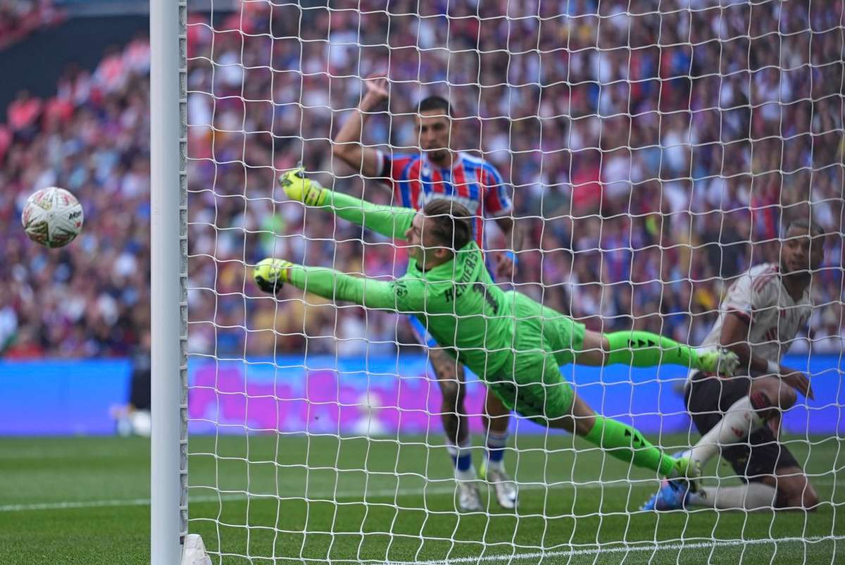 Crystal Palace win Community Shield after edging shootout against ...