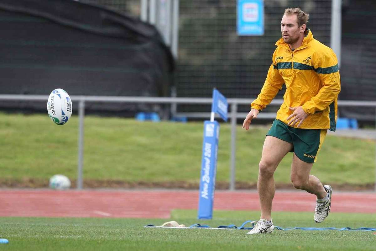 Arrest warrant issued for ex-Wallabies captain Elsom, French media say ...
