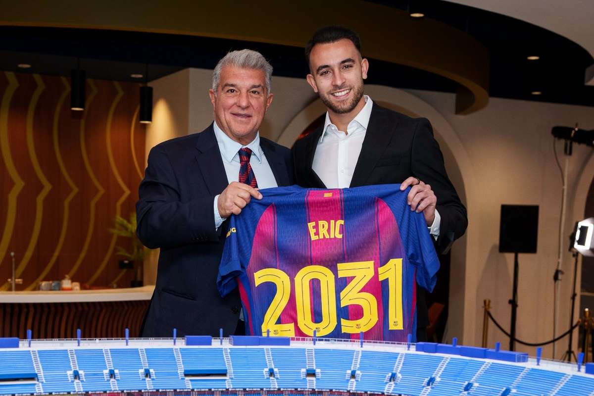 Eric García e a segunda vida no Barcelona: "No jogo com o Benfica tudo ...