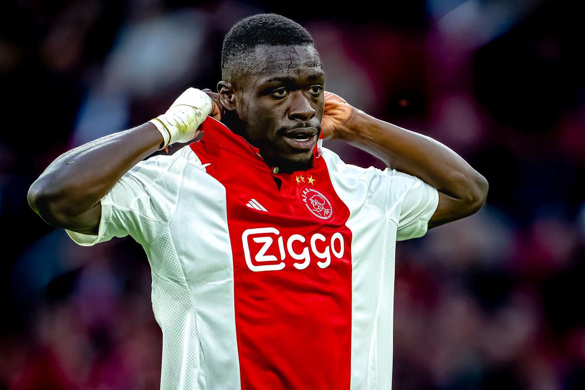 Brian Brobbey set to join Sunderland from Ajax | Flashscore.com