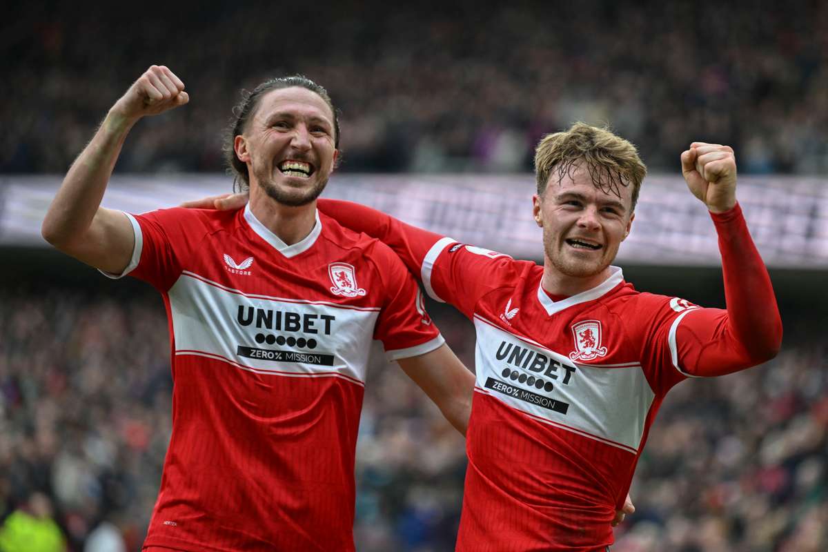 Middlesbrough smash Preston as Wrexham climb into Championship play-off ...