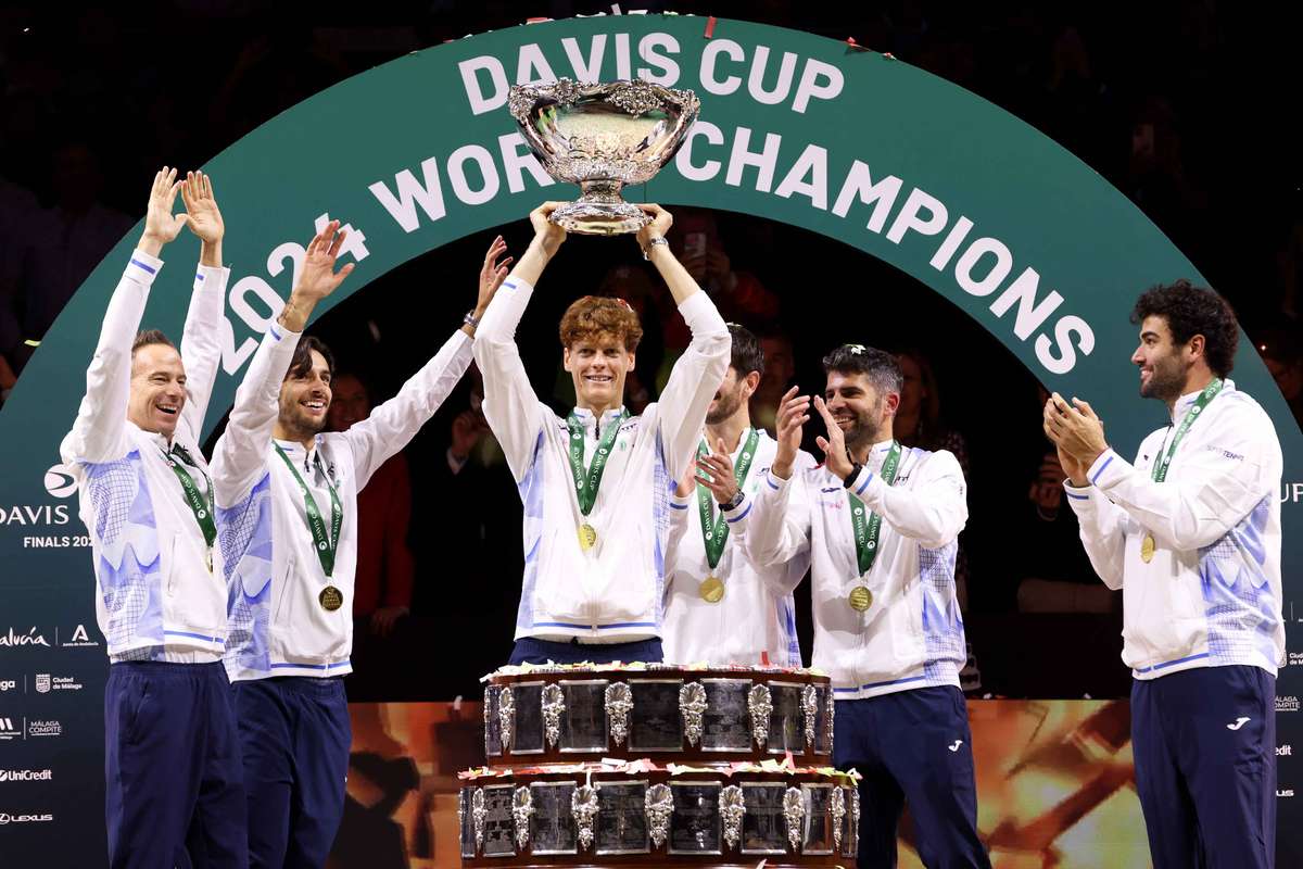 Record assoluto e storico per l'Italia del tennis, sono ben sei gli azzurri nella top 40 ...