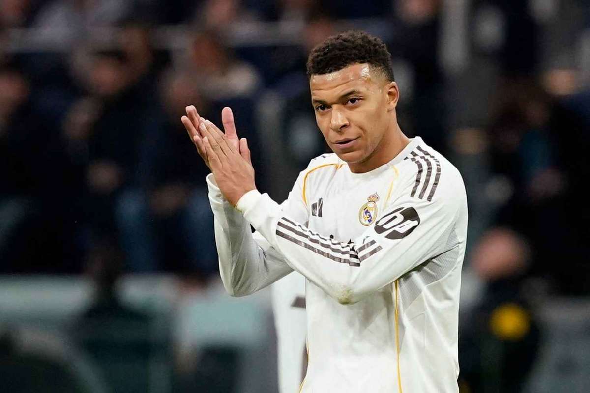 Mbappe should consider Premier League. Arsenal would suit him, says ...