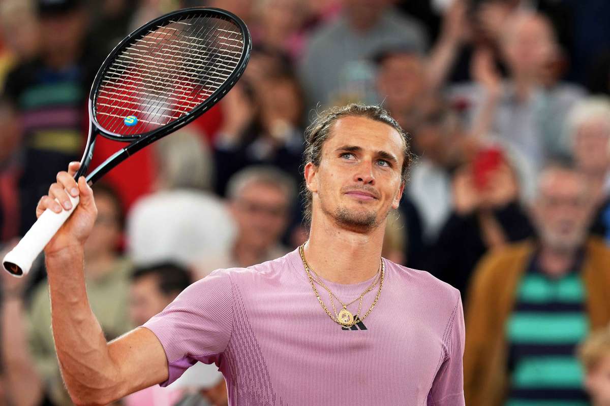 Alexander Zverev plays through the pain to advance in Hamburg | Flashscore.co.ke