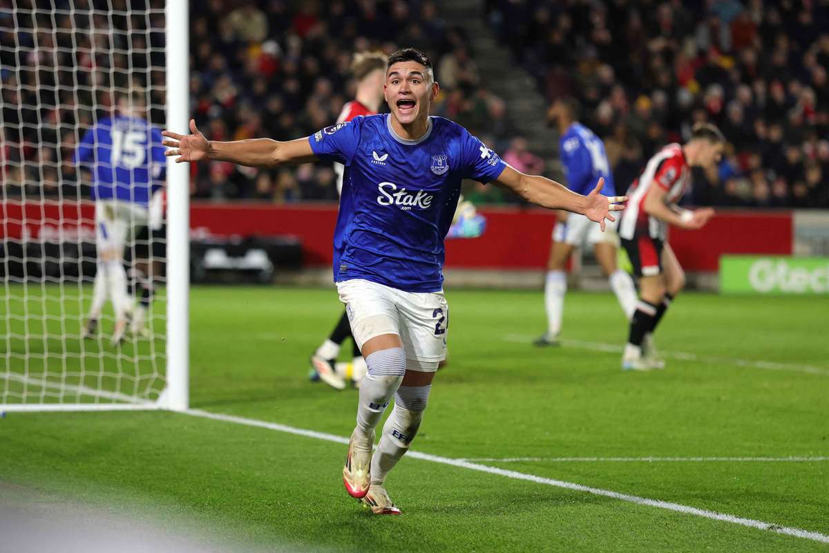 Everton's unbeaten league run continues with draw at Brentford ...