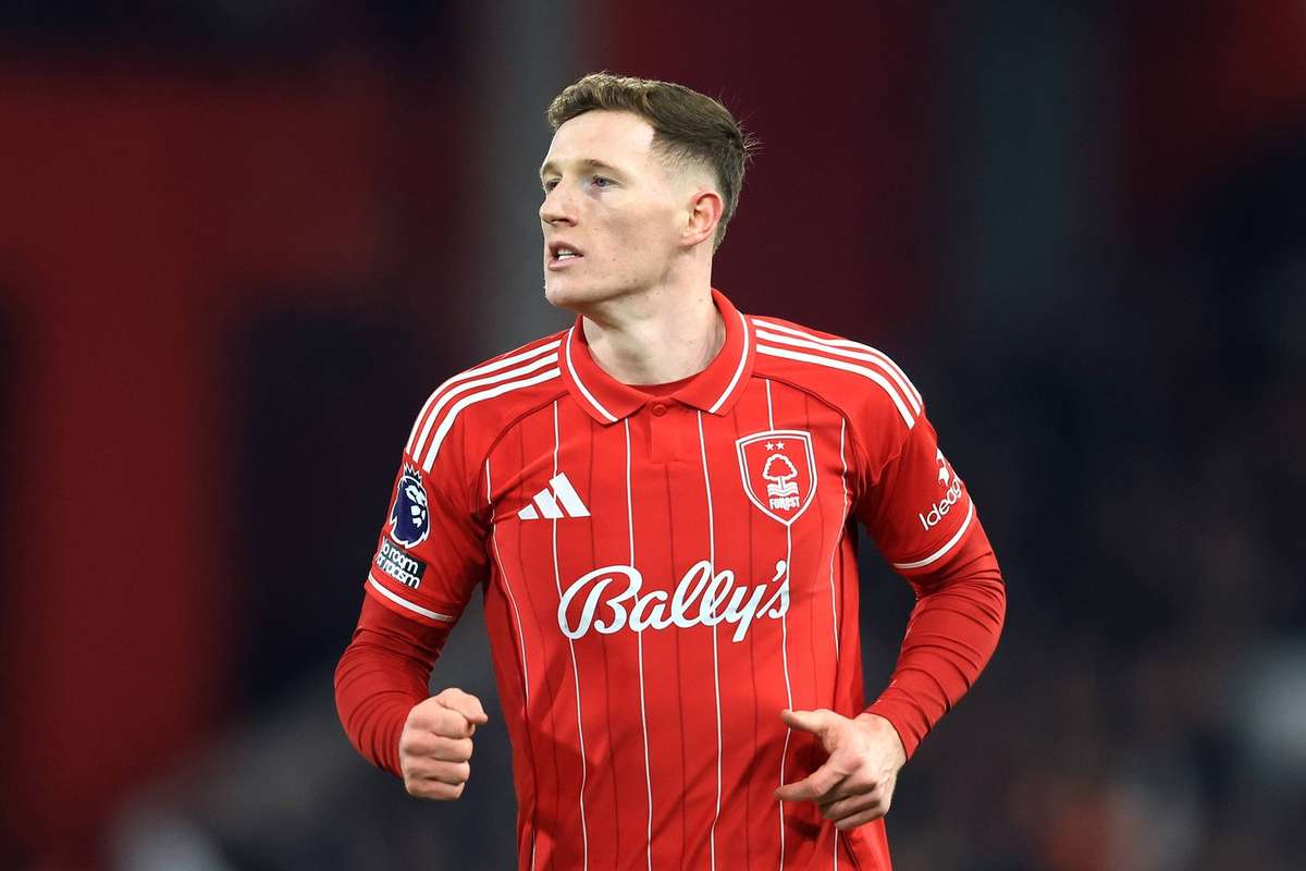 Man United dealt major blow in pursuit of Nottingham Forest ace Elliot ...