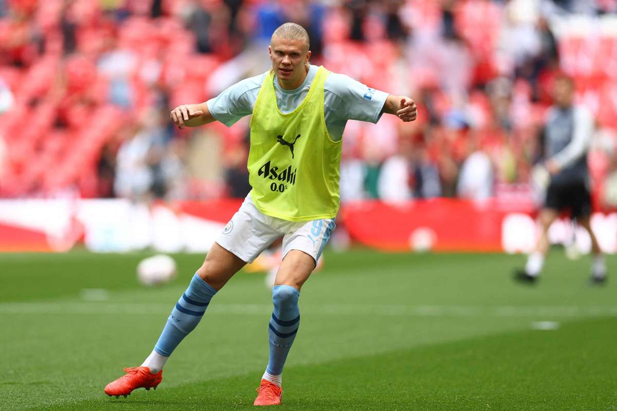 Pep Guardiola taking no risks with Erling Haaland due to minor muscle ...