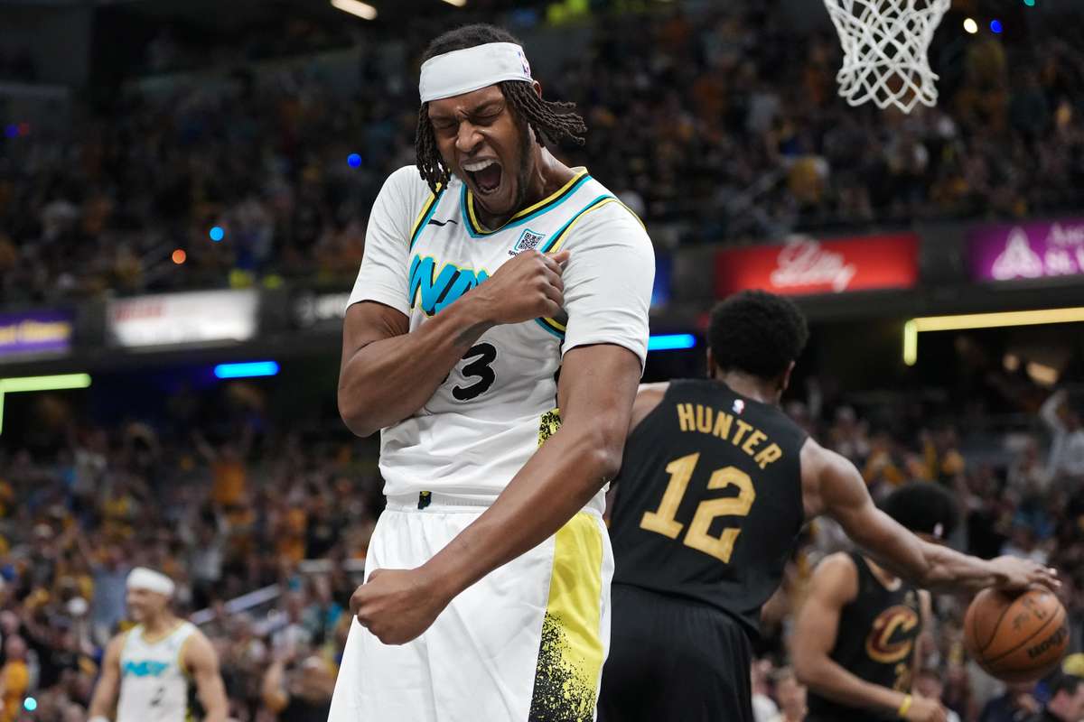 NBA Playoffs: Pacers dominate Cavs in Game 4 to take 3-1 series lead ...