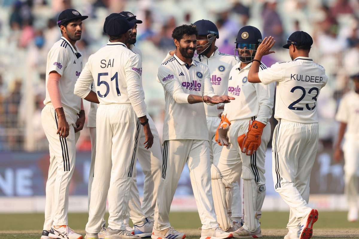 Ravindra Jadeja bursts through South Africa as India close in on first ...