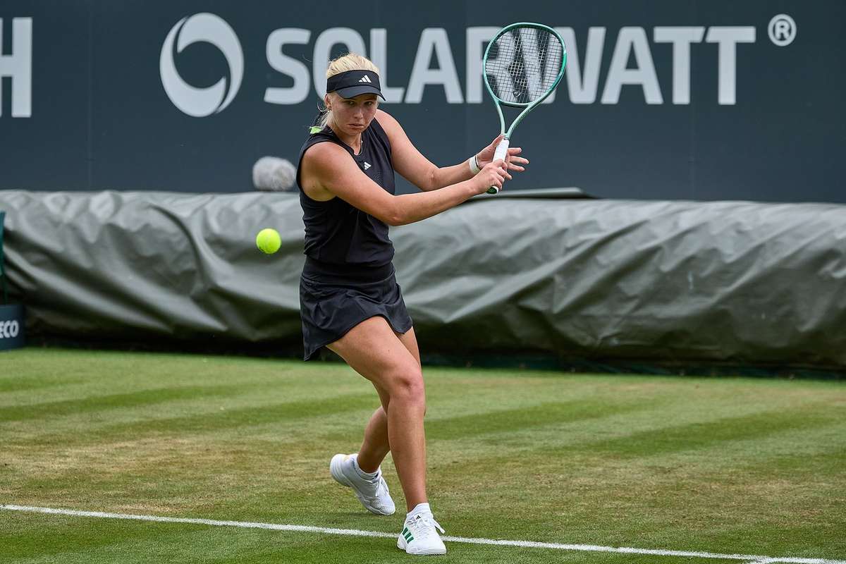 Andreeva once again proves too tough for Tauson as Dane crashes out in ...