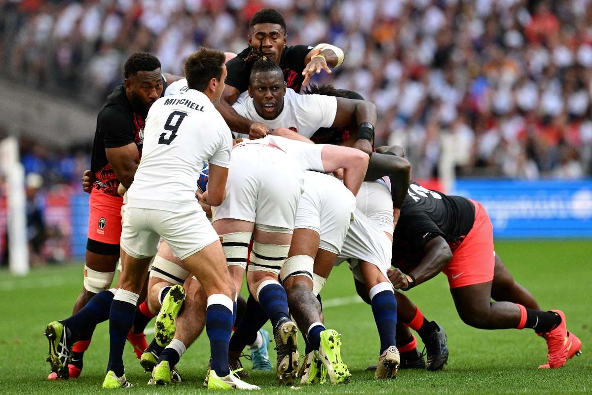 England survive late Fiji scare to advance to Rugby World Cup semi ...