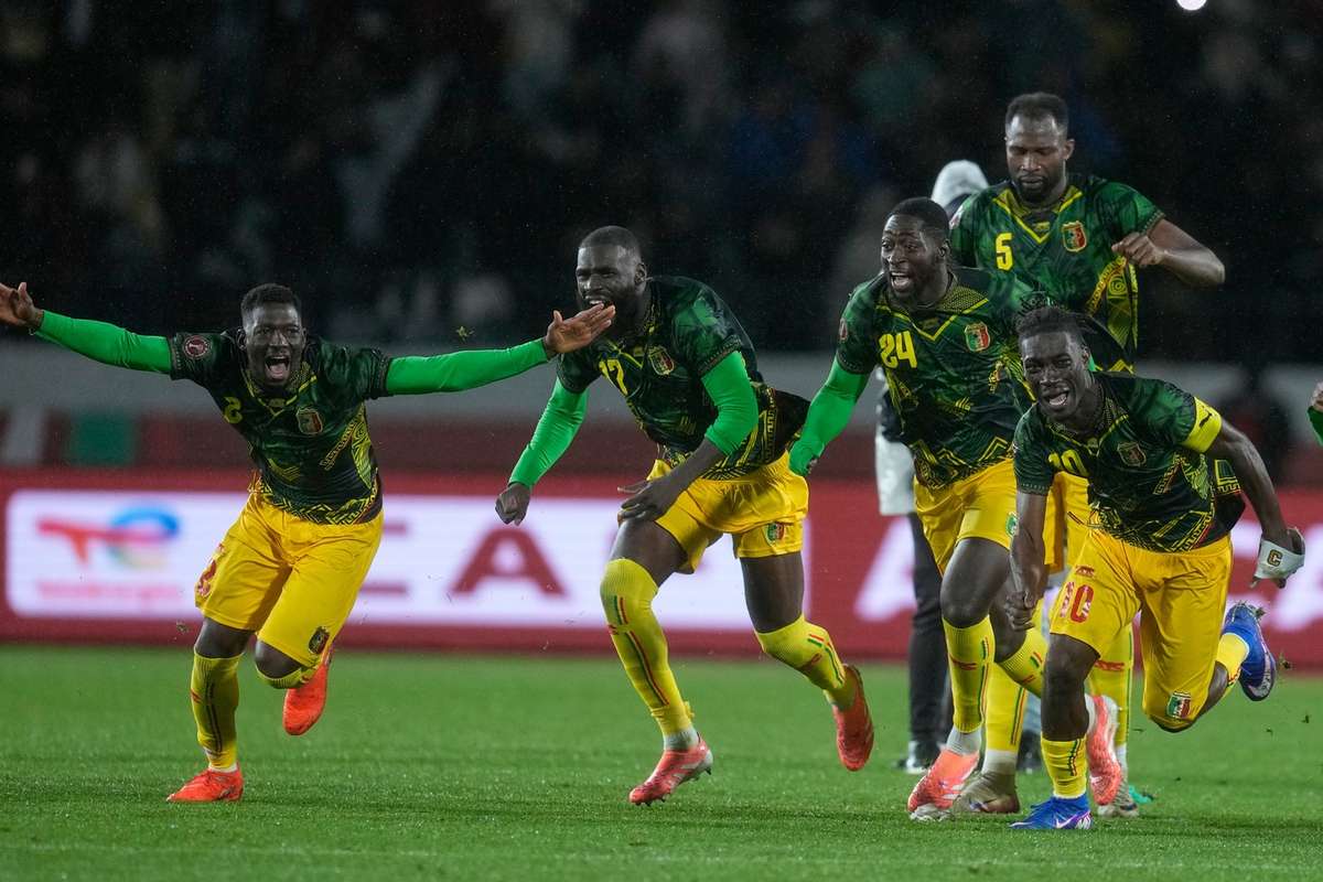 10-man Mali claim miraculous penalty shootout win over Tunisia to make ...