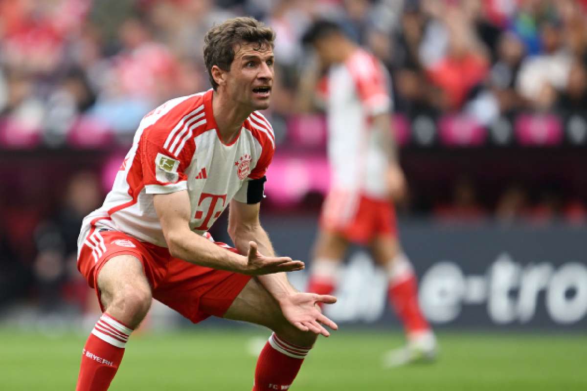 Müller, o 12 vezes campeão da Bundesliga que tem mais quatro títulos ...