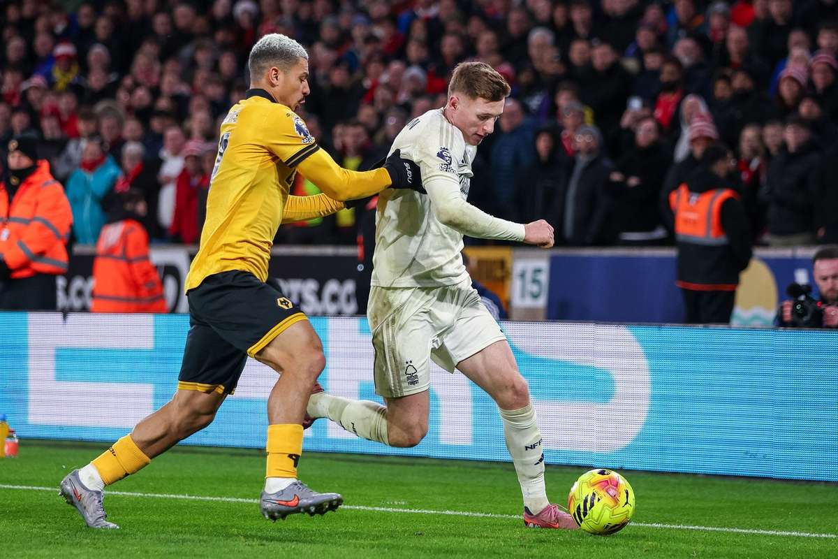 Man Utd make contact with Forest for Anderson - TribalFootball.com