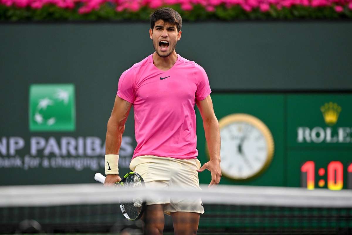 Alcaraz and red-hot Medvedev set up Indian Wells final showdown ...