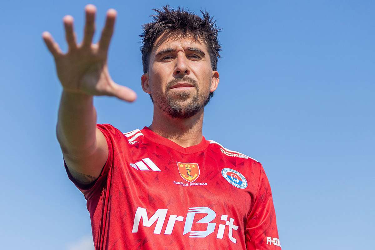 Oficial: Pedro Nuno deixa a Polónia e assina pelo Otelul Galati ...