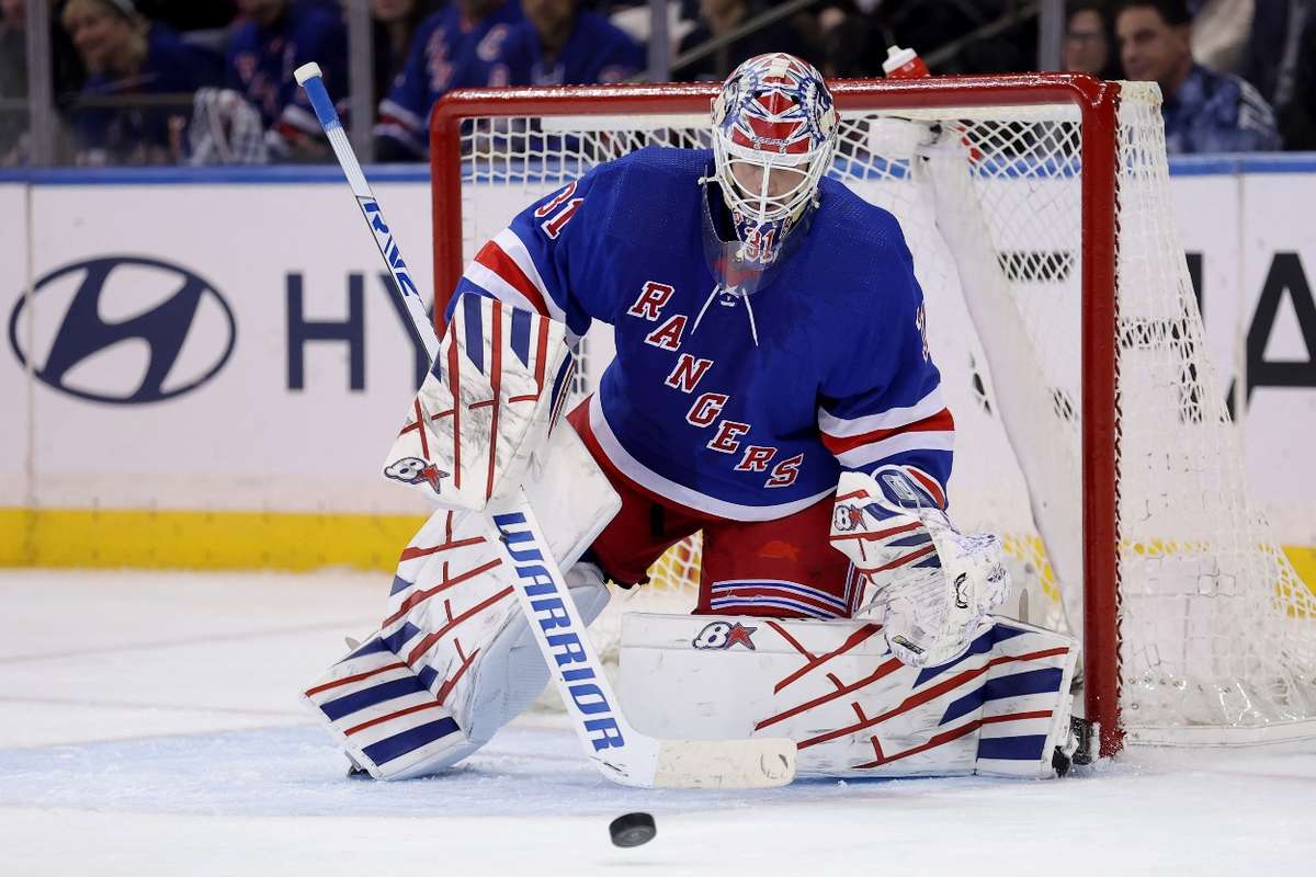 NHL round-up: Rangers step over Stars to claim eighth win in a row ...