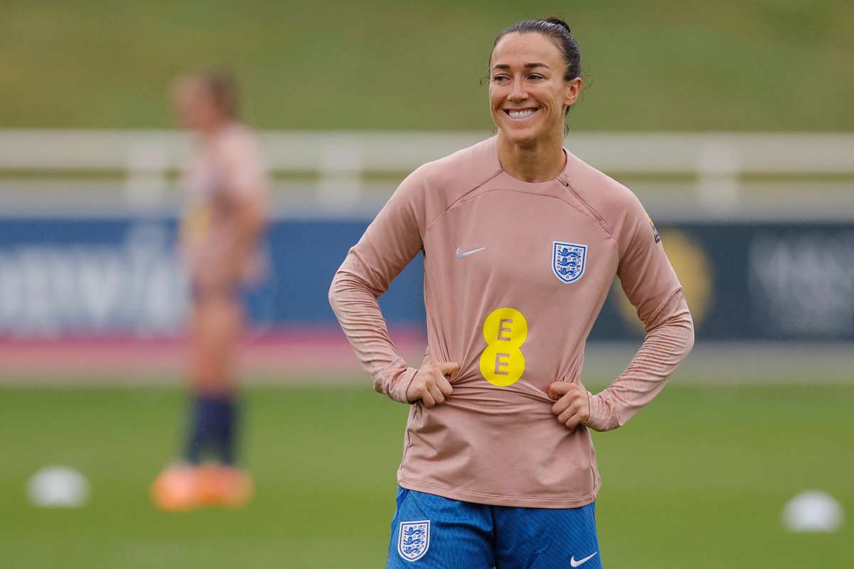 Lucy Bronze chega ao Mundial com uma "visão diferente de como jogar futebol" | Flashscore.pt