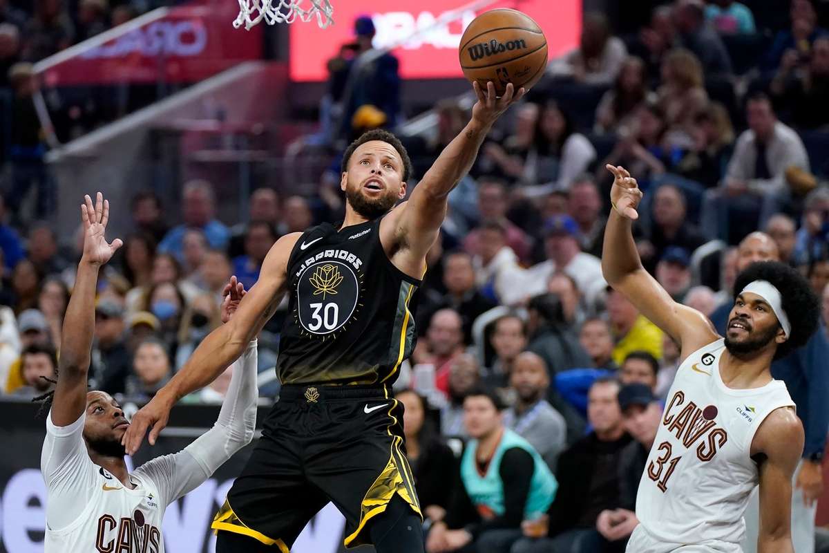 Curry sauve les Golden State Warriors, les Kings remportent leur ... Curry sauve les Golden State Warriors, les Kings remportent leur ...