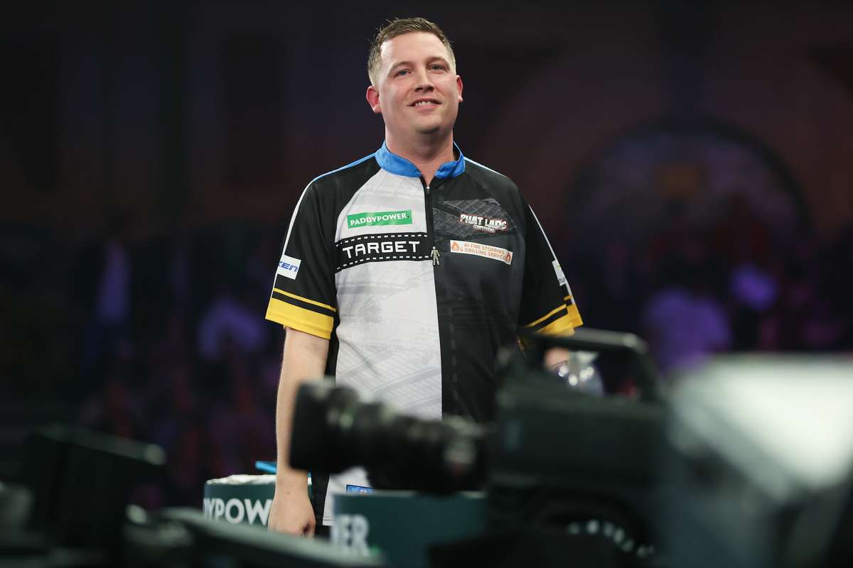 World Darts Championship: Dobey advances as Soutar sees off debutant in ...