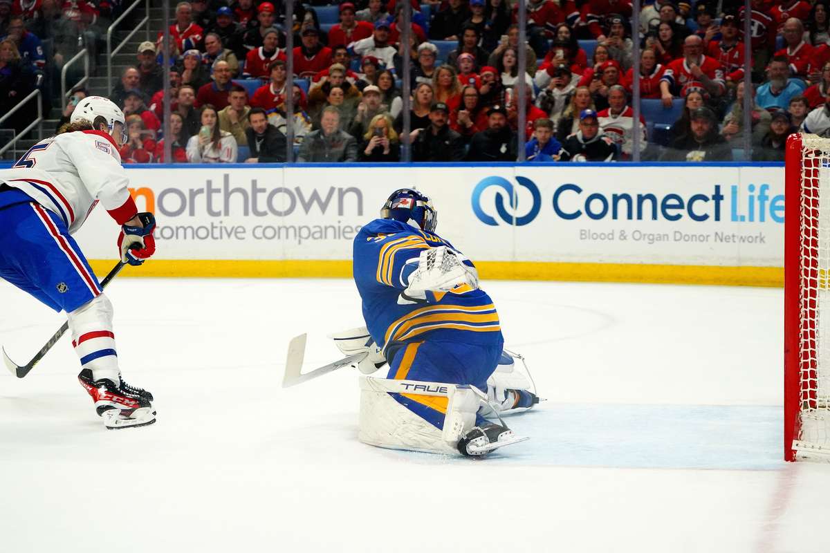 NHL: gli Islanders battono i Devils, Rangers e Maple Leafs ai playoff ...